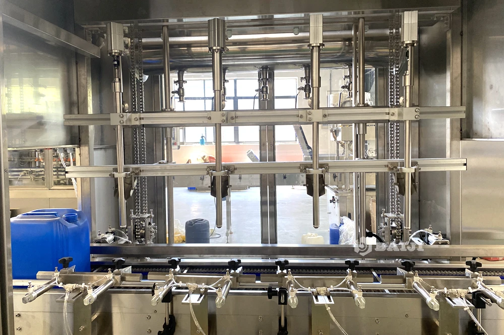 Small Business Automatic Piston Lubricant Lube Oil Filling Machine ...