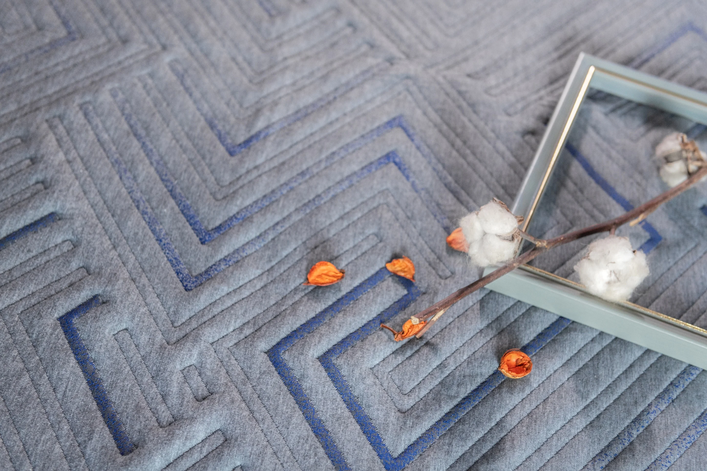 Breathable 100% Polyester Mattresses Ticking Fabric Knitted Mattress ...