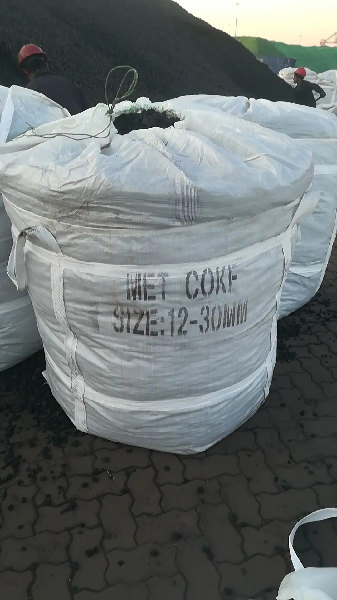 Metallurgical Coke Low Moisture 5% Size 80-120 Carbon 88% For Iron ...