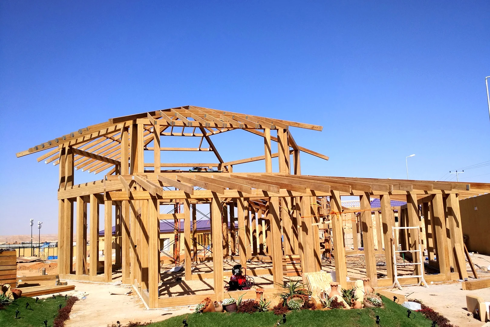 Eco-construction Roof Bamboo Beam Materilla Glue Laminate Bambu Beams ...