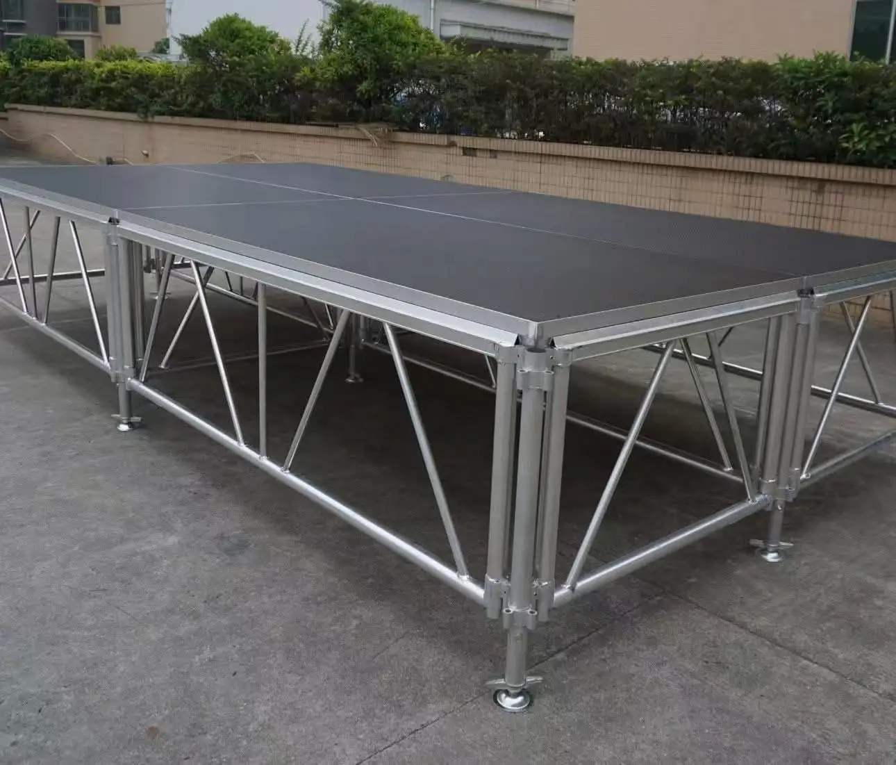 Aluminum Staging Platforms - Perfect for Outdoor Events