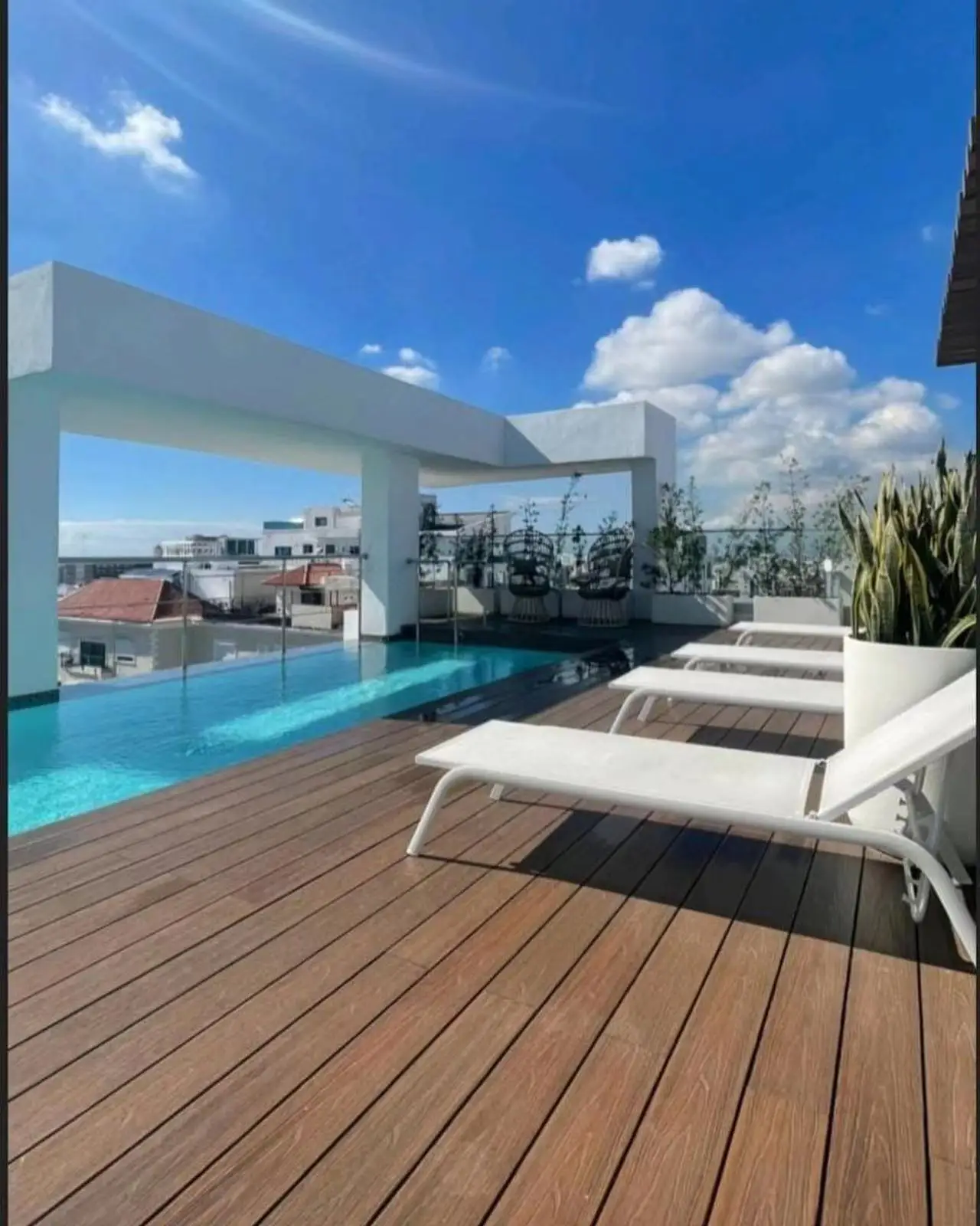 Low Maintain Waterproof 3d Embossing Woodgrain Round Hole Exterior Wpc ...