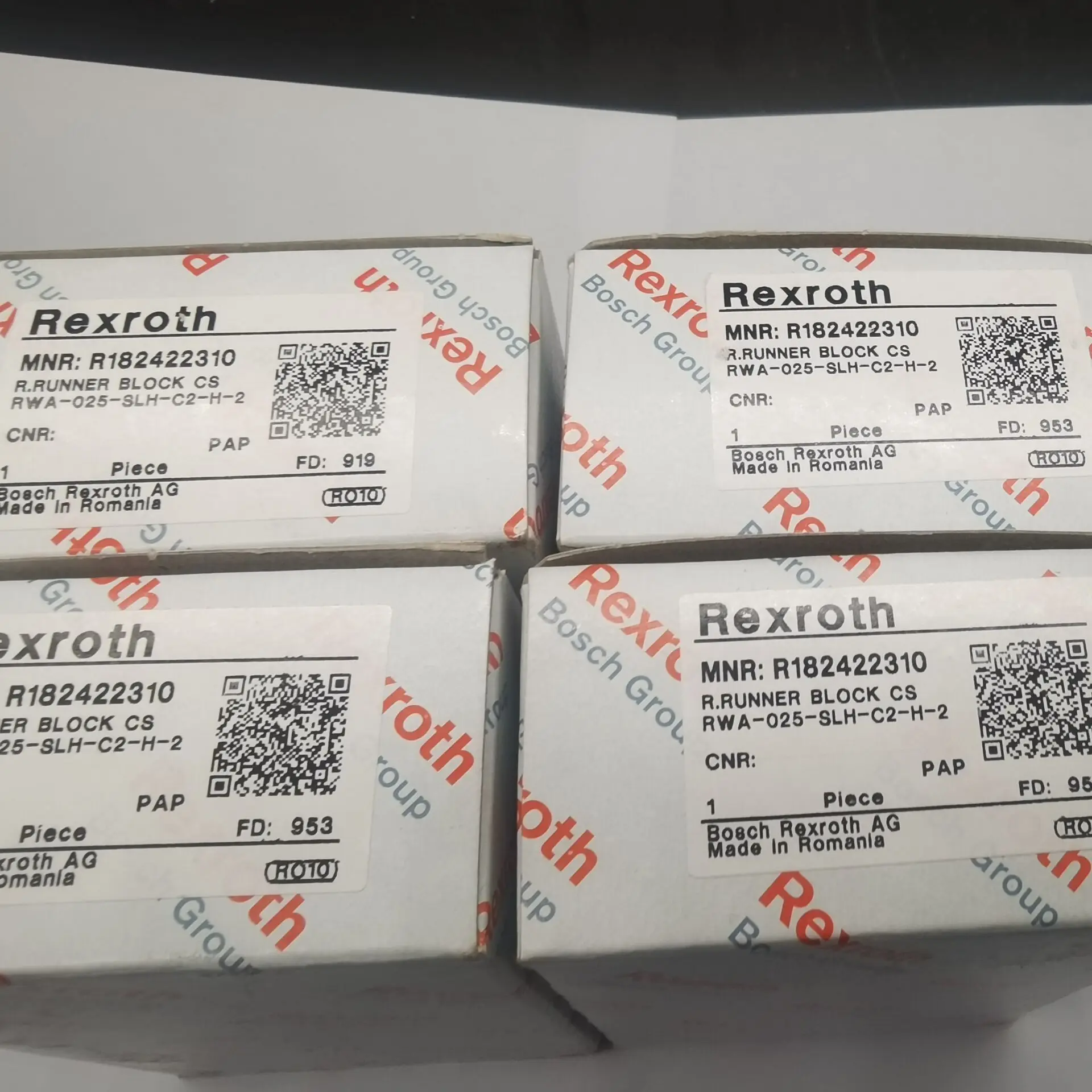 High Quality Linear Guide Block Bearing R182422310 Linear Roller Guideway - Buy Rexroth ...