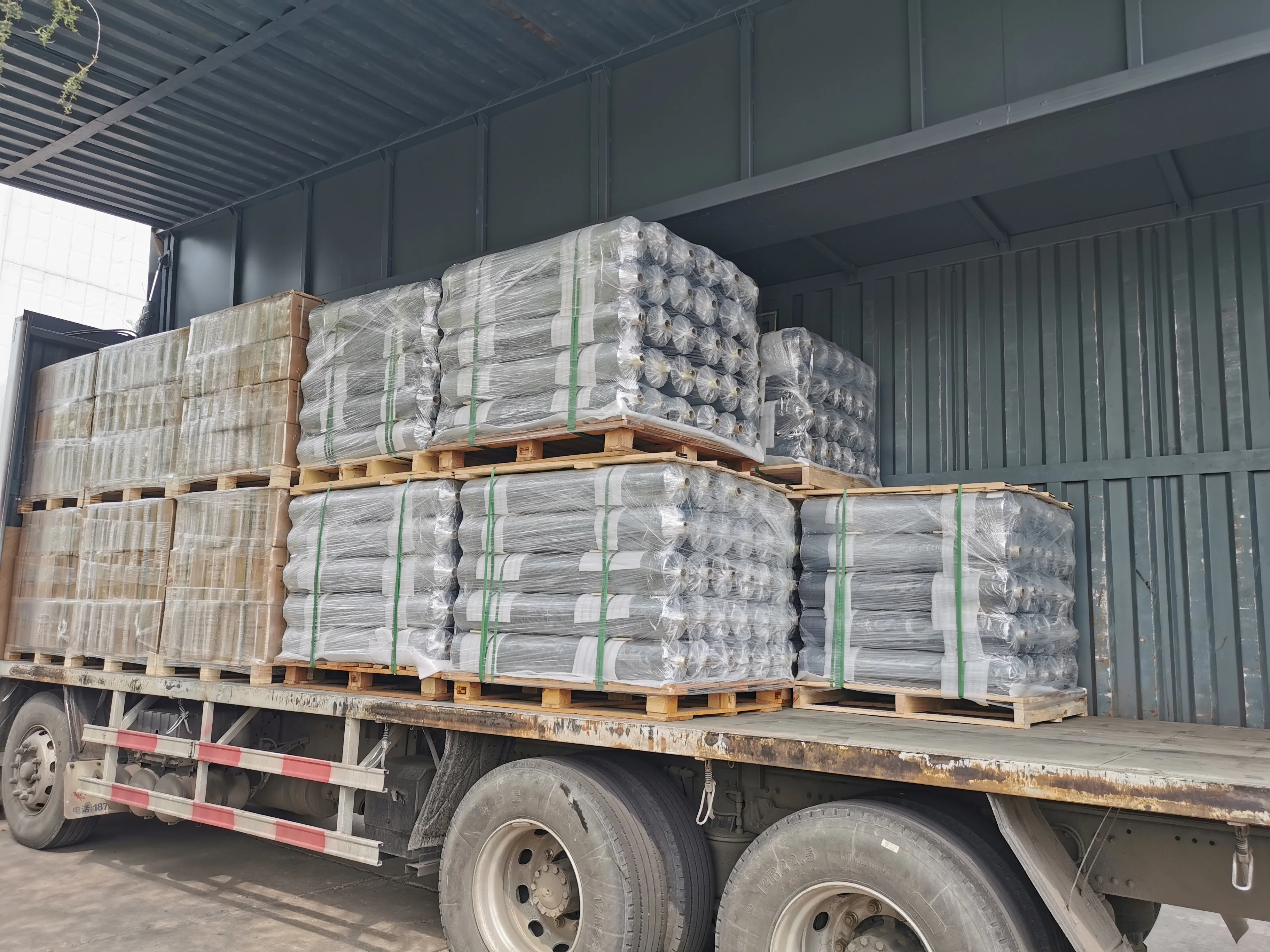 Super Cool Mulching Vinyl Black Background Color Transparent Roll Vinyl ...