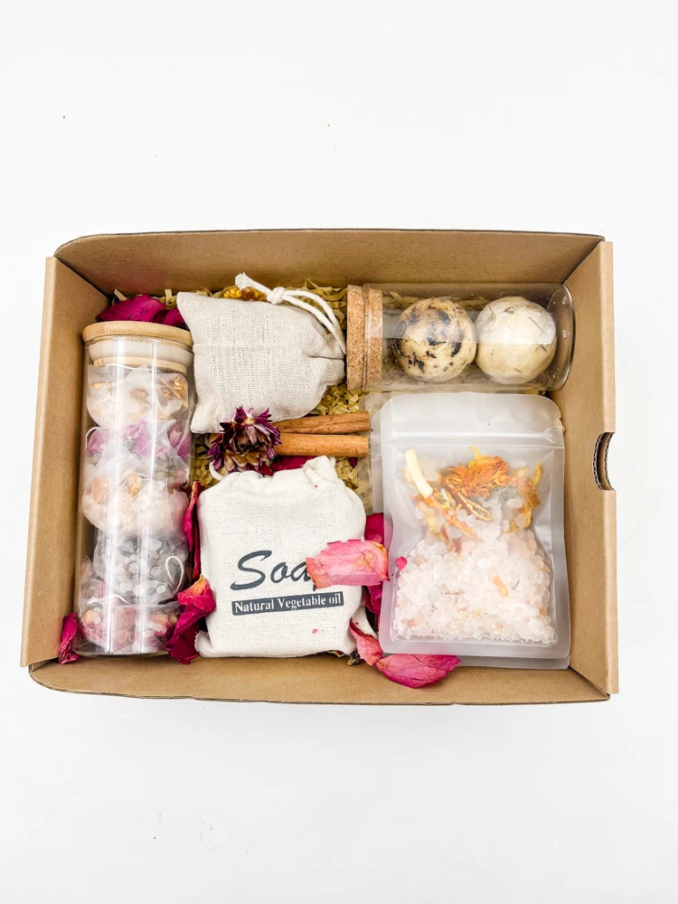 Wholesale Customizable Bath Bomb Salt Sets Novelty Soap Bath Salts for ...