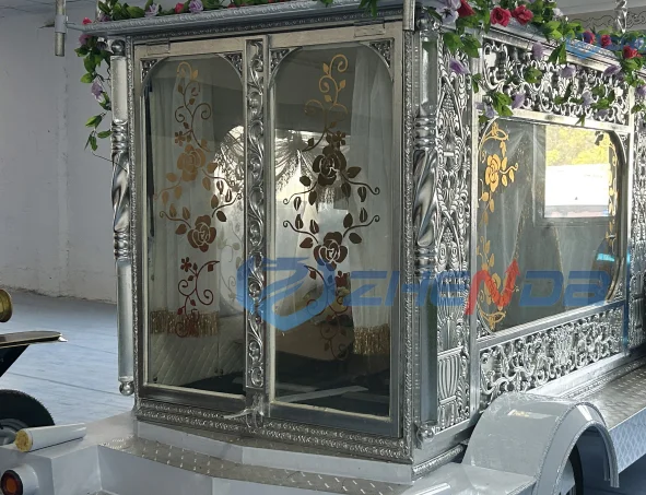 Luxury Horse Drawn Funeral Hearse - Silver Glass Coffin