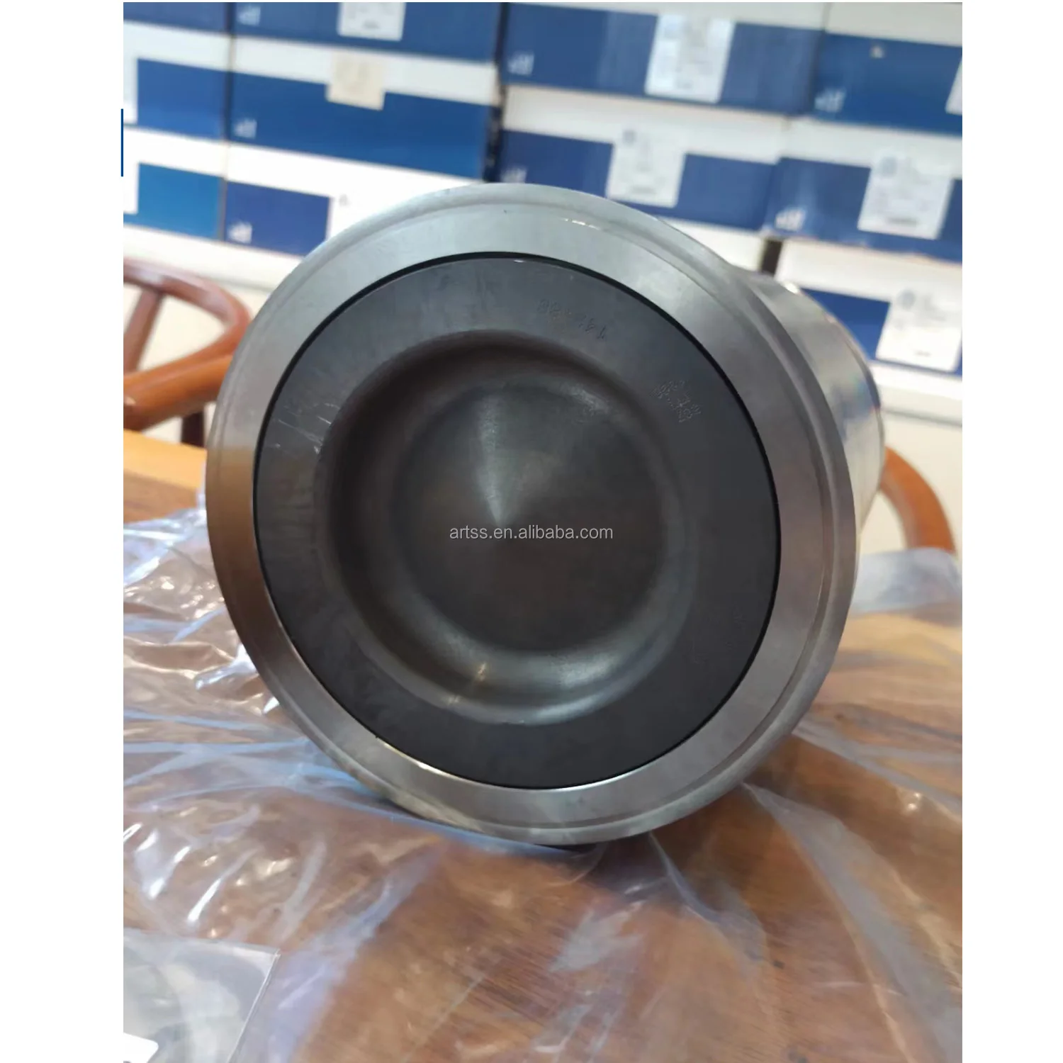 Genuine MAHLE D16 Liner Kit for Volvo Diesel Engines