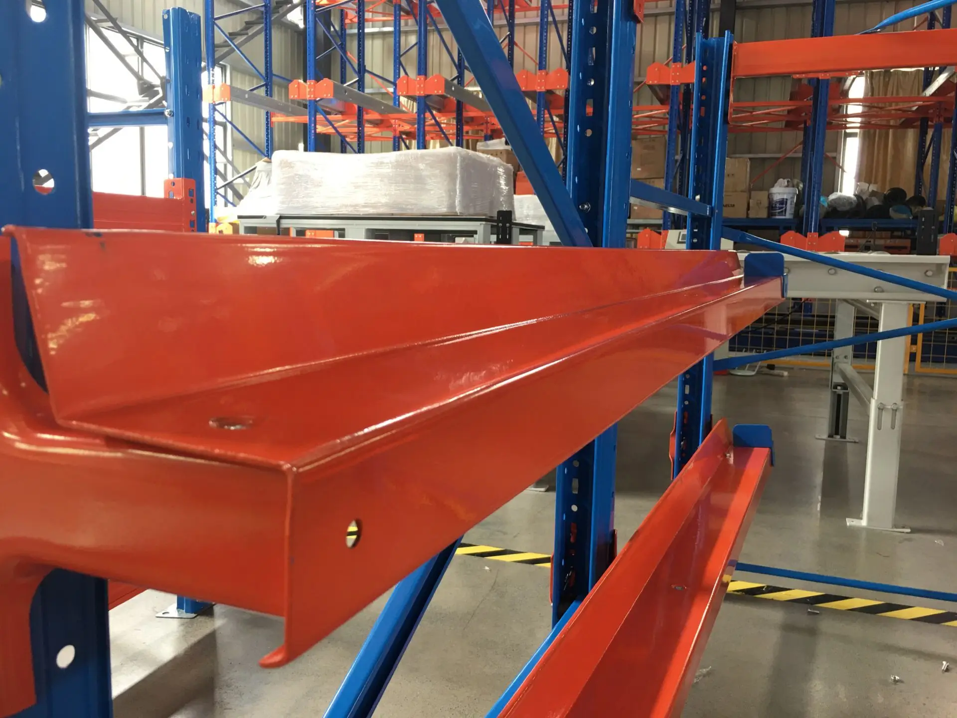 Industrial Heavy Duty Ral System Warehouse Steel Heavy Duty Drive In ...