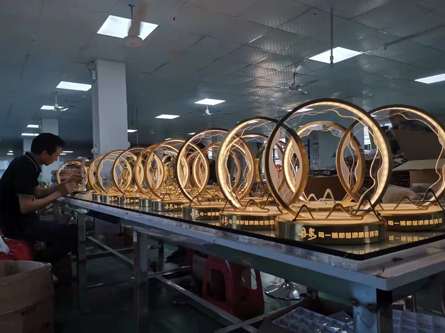 Vertical Vendor Beverage Retail Merchandising Innovation Spring Loaded ...