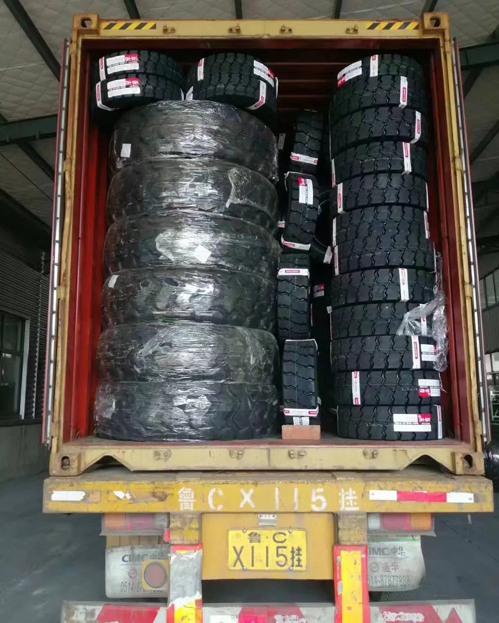 Solid Pneumatic Forklift Tires 6.50-10 8.25-15 7.00-12 DoubleCoin Brand ...