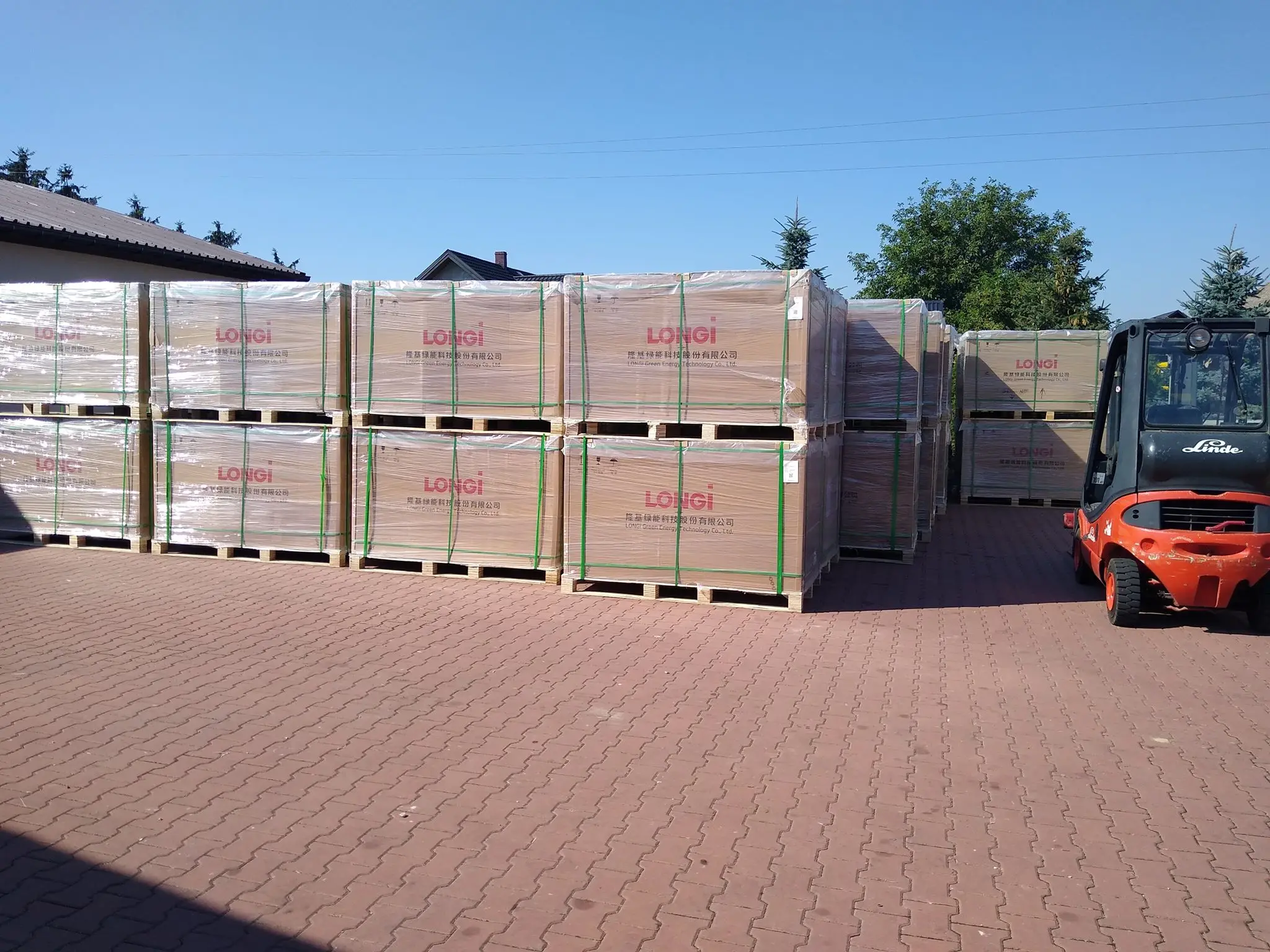 Longi Solar Bifacial Modules - Efficient Photovoltaic Panels