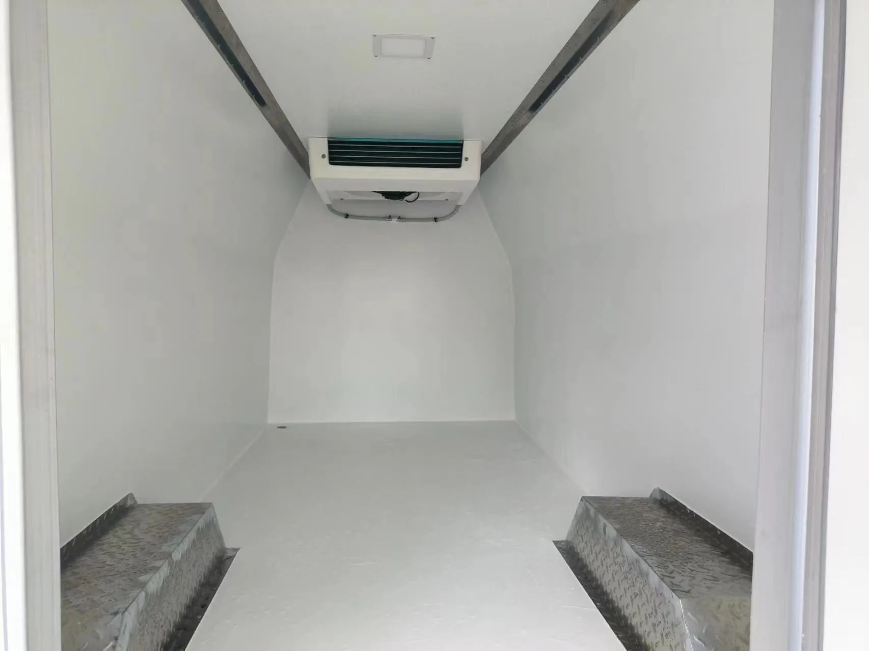 Used Refrigerated Vaccine Drug Transport Vehicle - Mini Truck Van