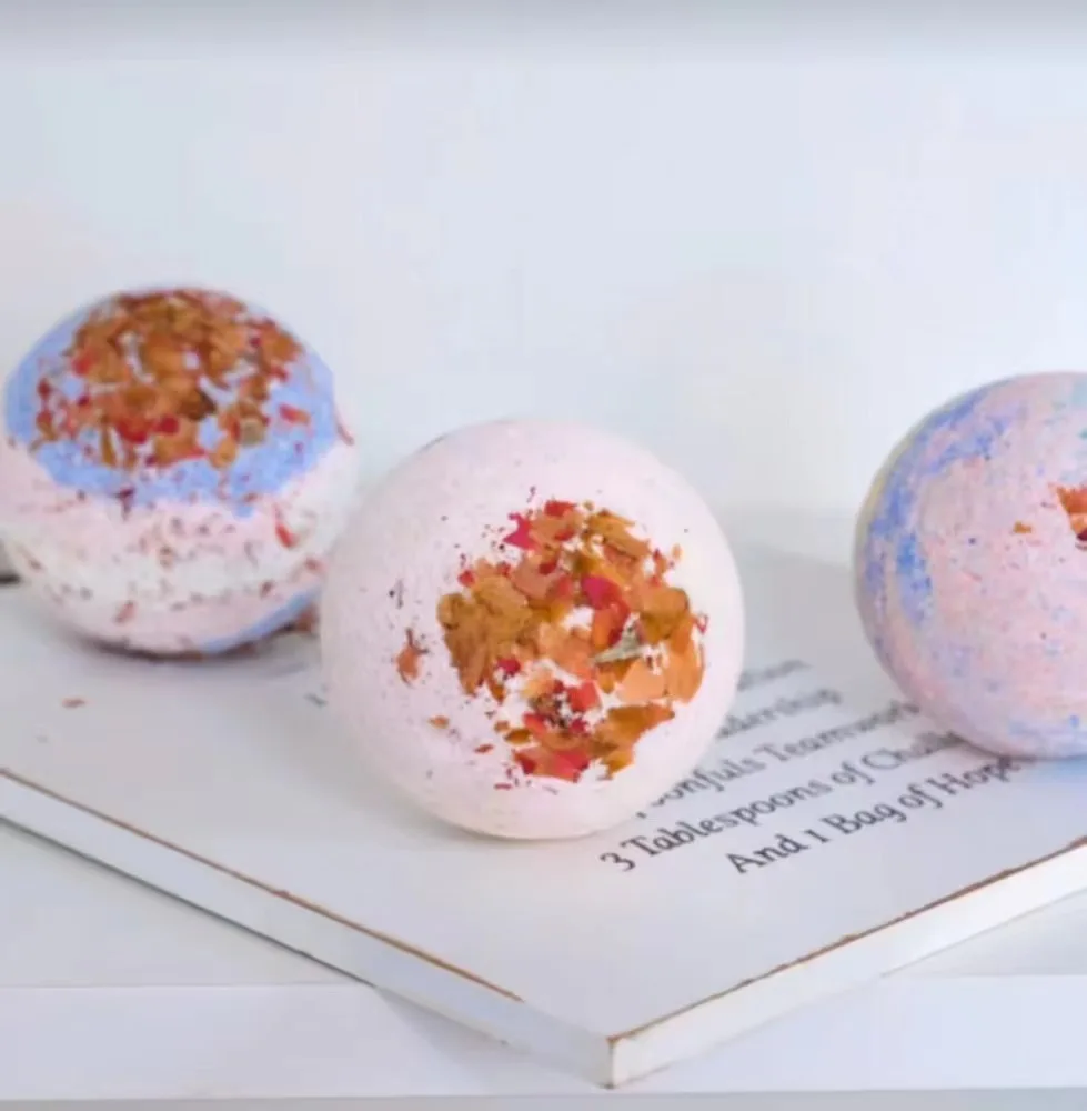 Oem Odm Organic Bath Fizzy Shea Butter Bath Bombs Natural Essential Sea Salt Bath Balls - Buy ...