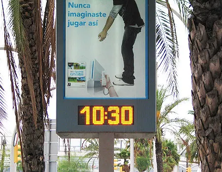 Alibaba.com: 12-inch LED display, waterproof outdoor clock with ...