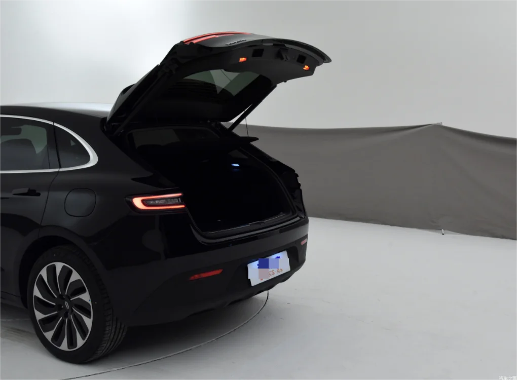Aito M5 Electric Car - Efficient SUV with Advanced Features