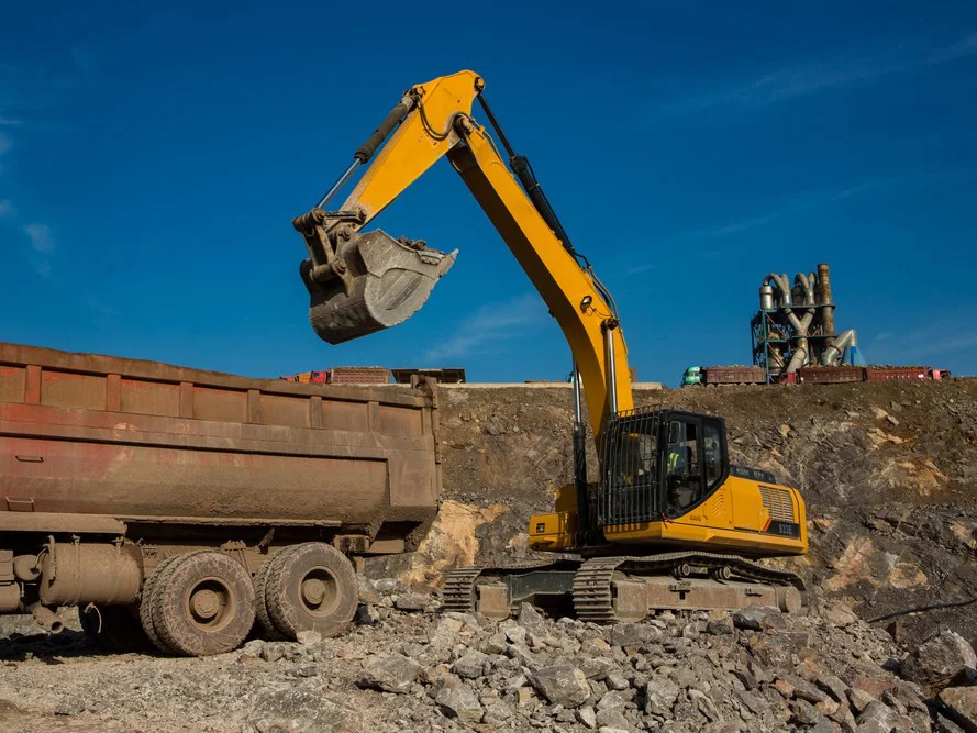 2025 LIUGONG CLG933E 33 Ton Excavator - High Efficiency Digger