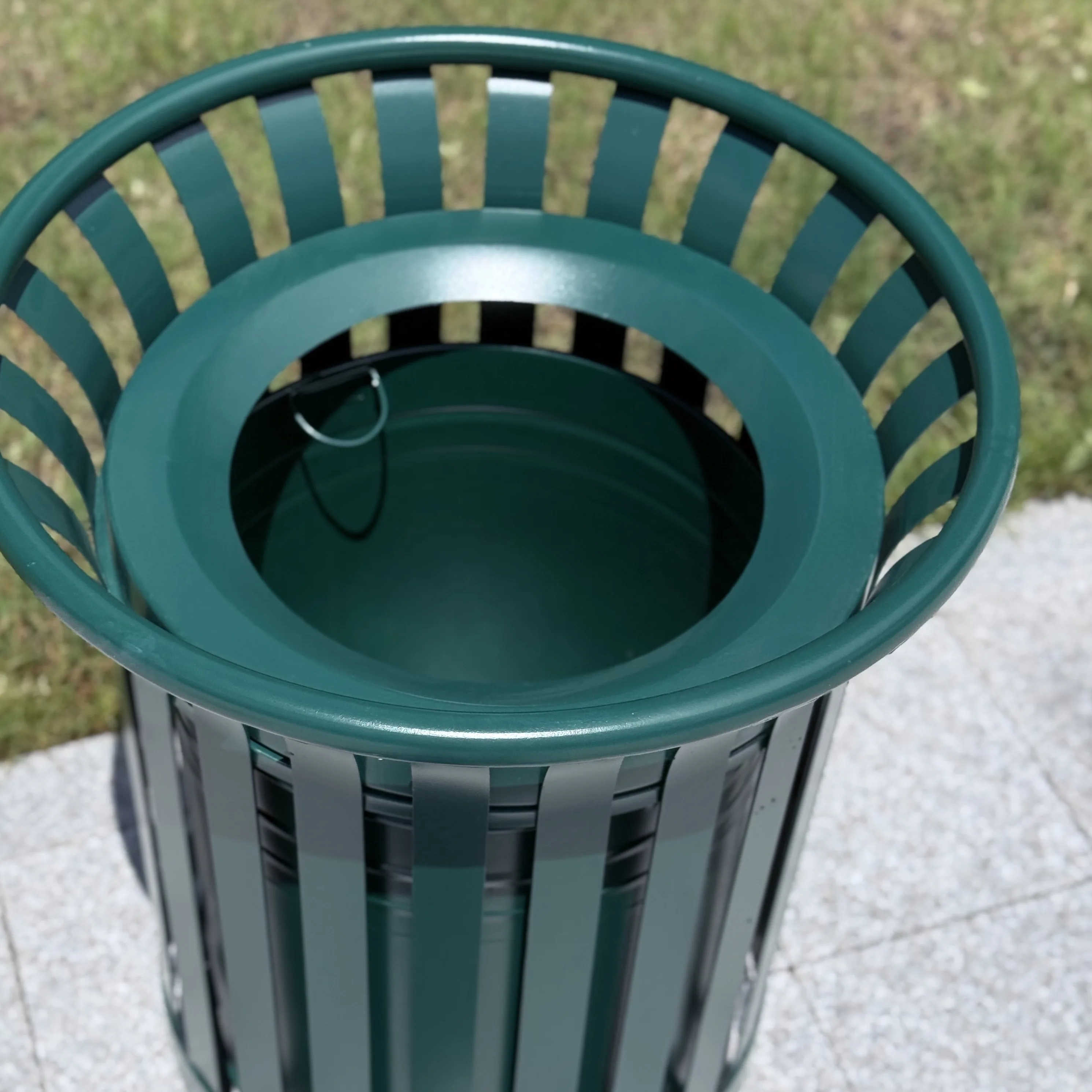 Customizable 50L Metal Standing Trash Can with Galvanized Sheet ...