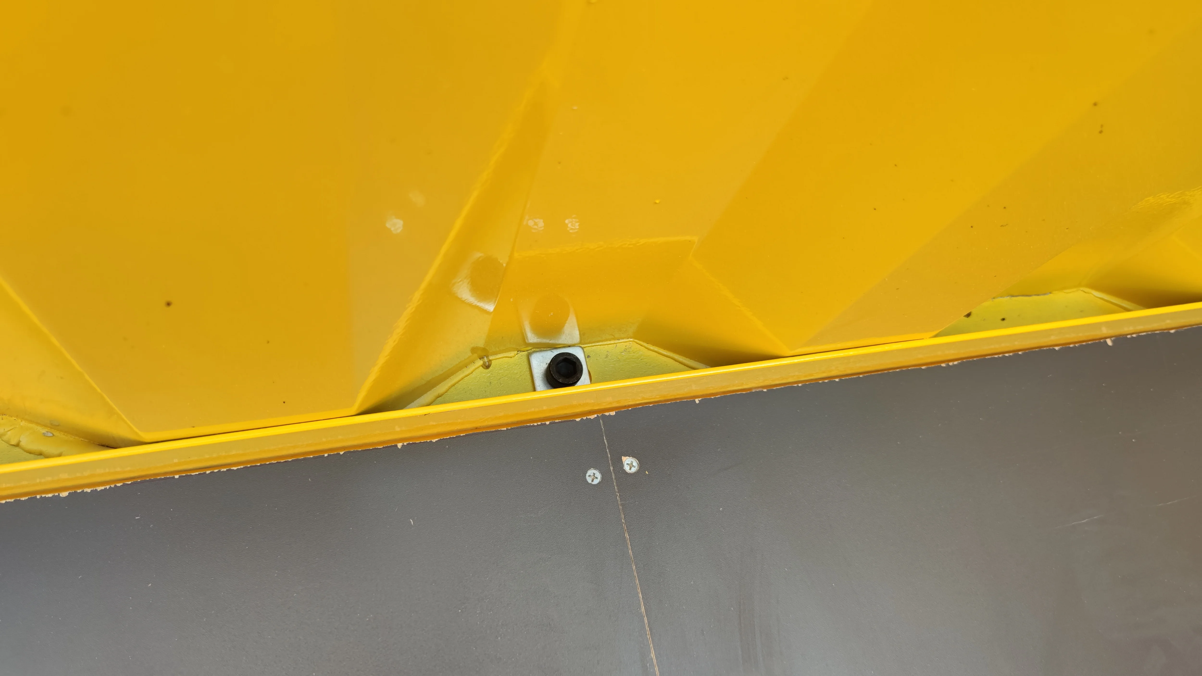 SUNNY DEMOUNTABLE Steel Storage Containers - Portable & Stackable