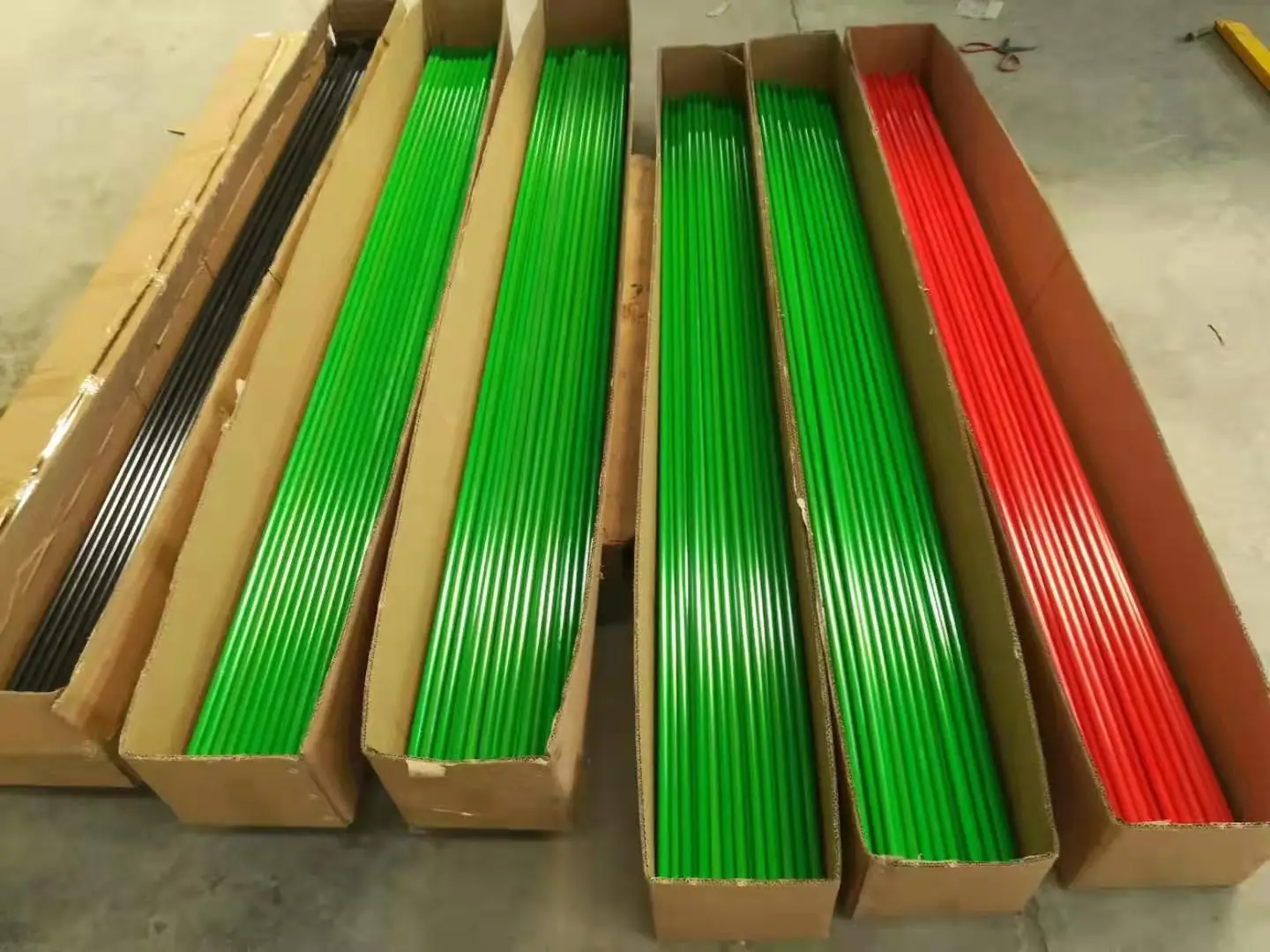 High Visibility FRP Marking Poles UV Resistance High Strength for Road ...