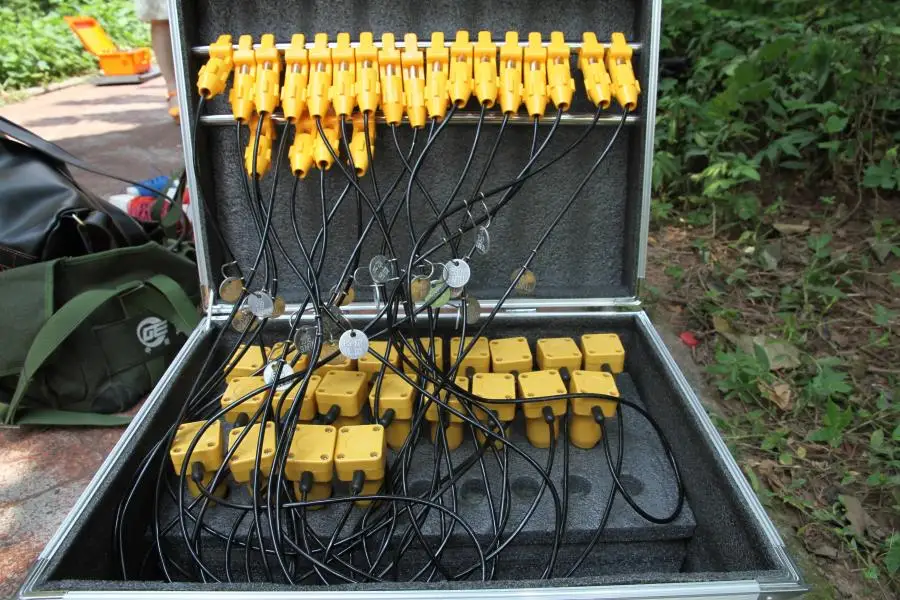 Cost-effective Seismic Survey Equipment - Multiple Channels