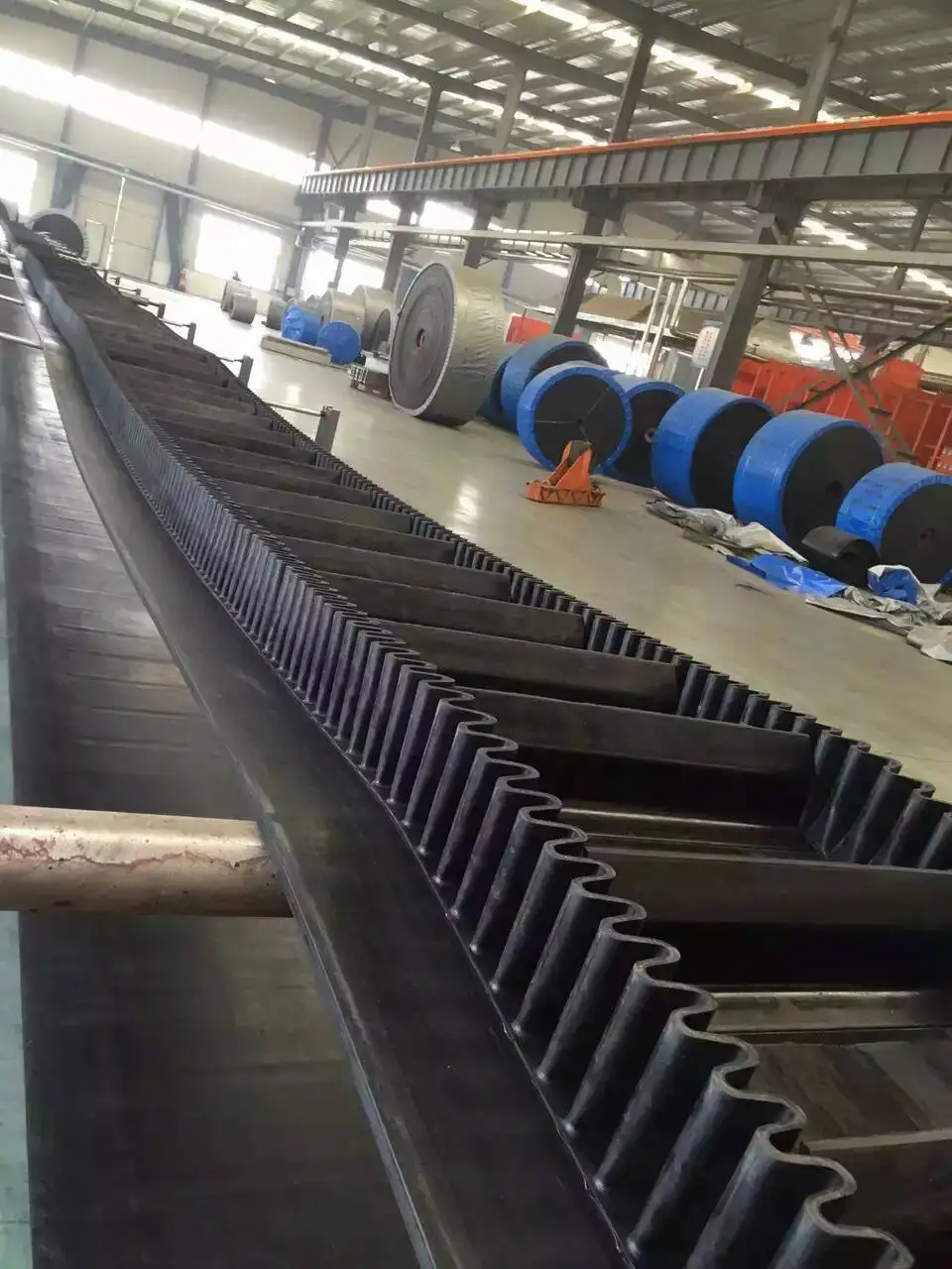Side Wall Conveyor Belt Ep200 Fabric Large Angle Rubber Corrugated ...