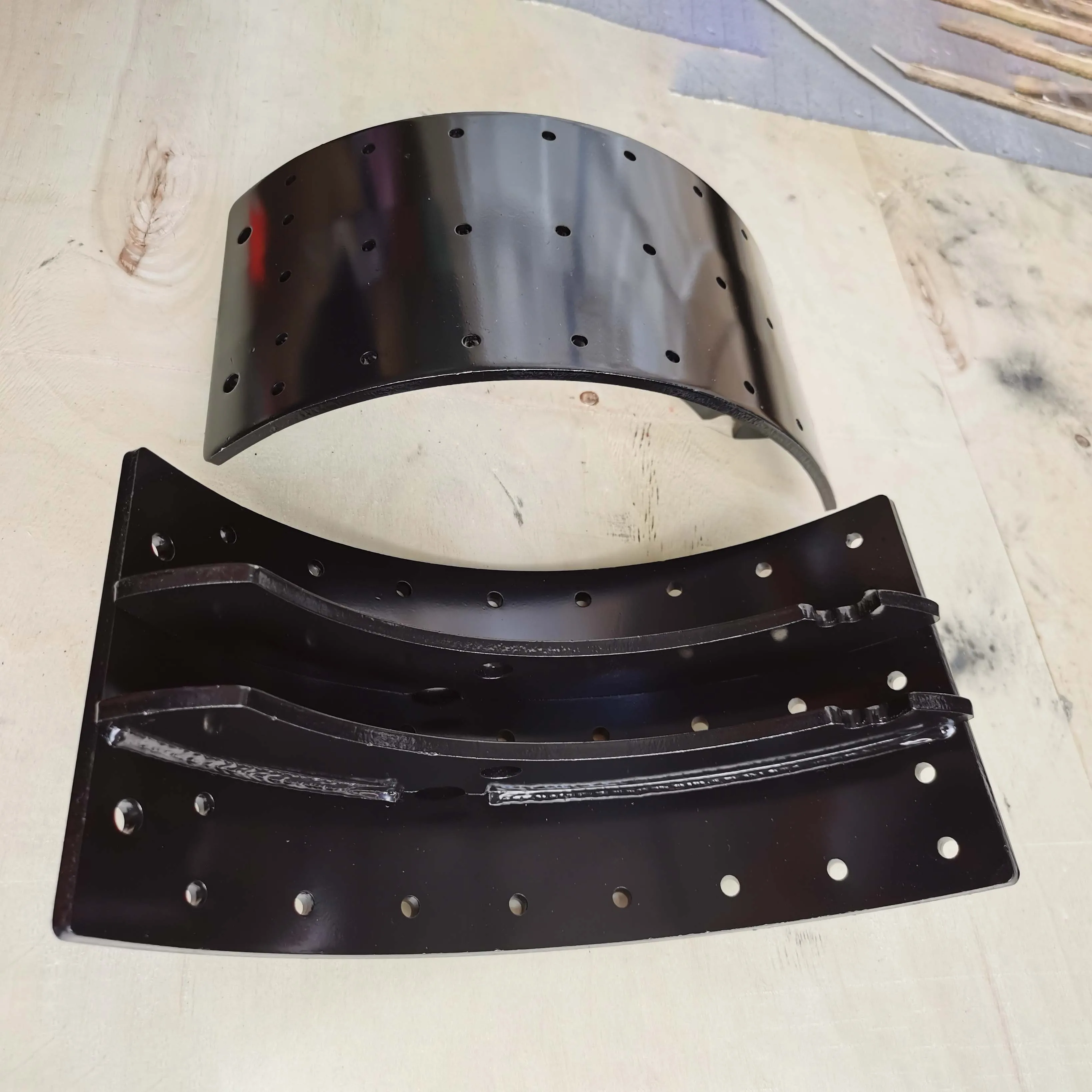 Auto Spare Parts Heavy Vehicles Brake Lining 17665 19941 19938 3095195 ...