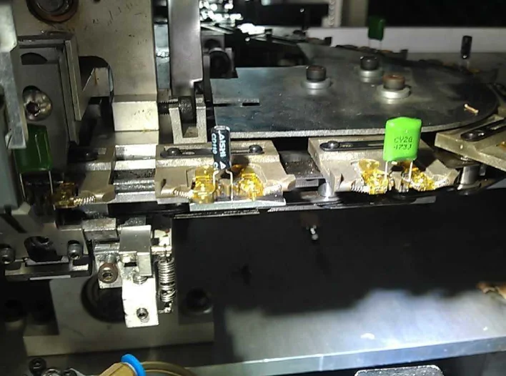 Multifunctional SMT Pick and Place Machine for PCB Assembly
