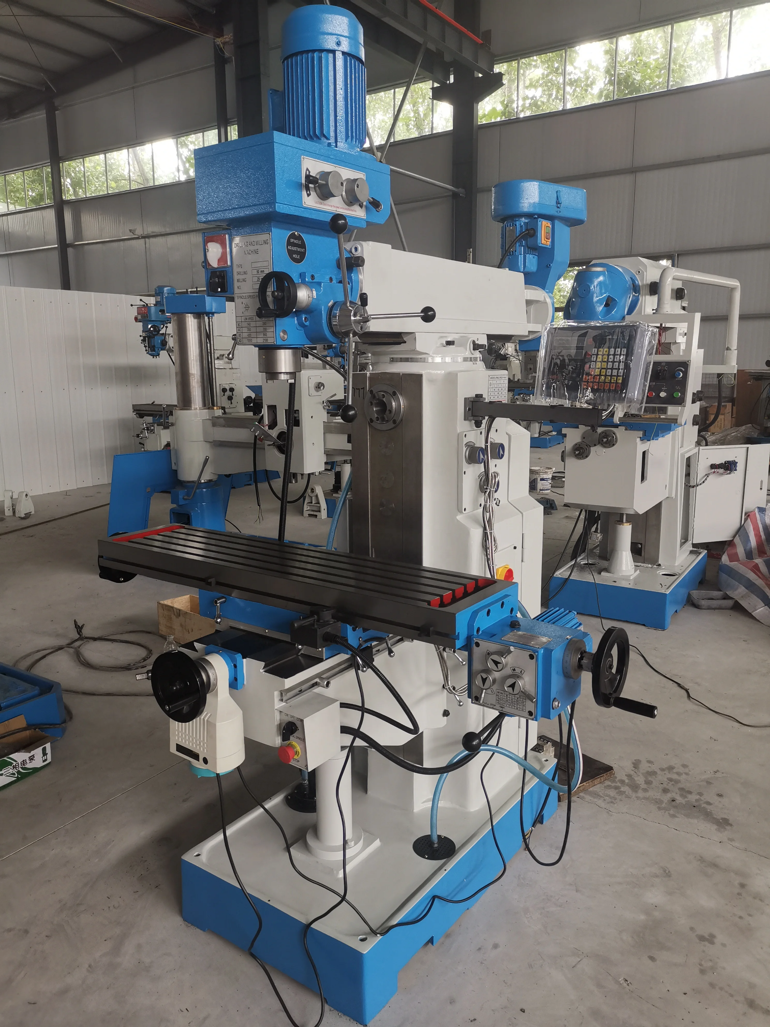 Sumore Sp2241 China Turret Milling Machine 95mm Quill 3hp/2.2kw Power ...