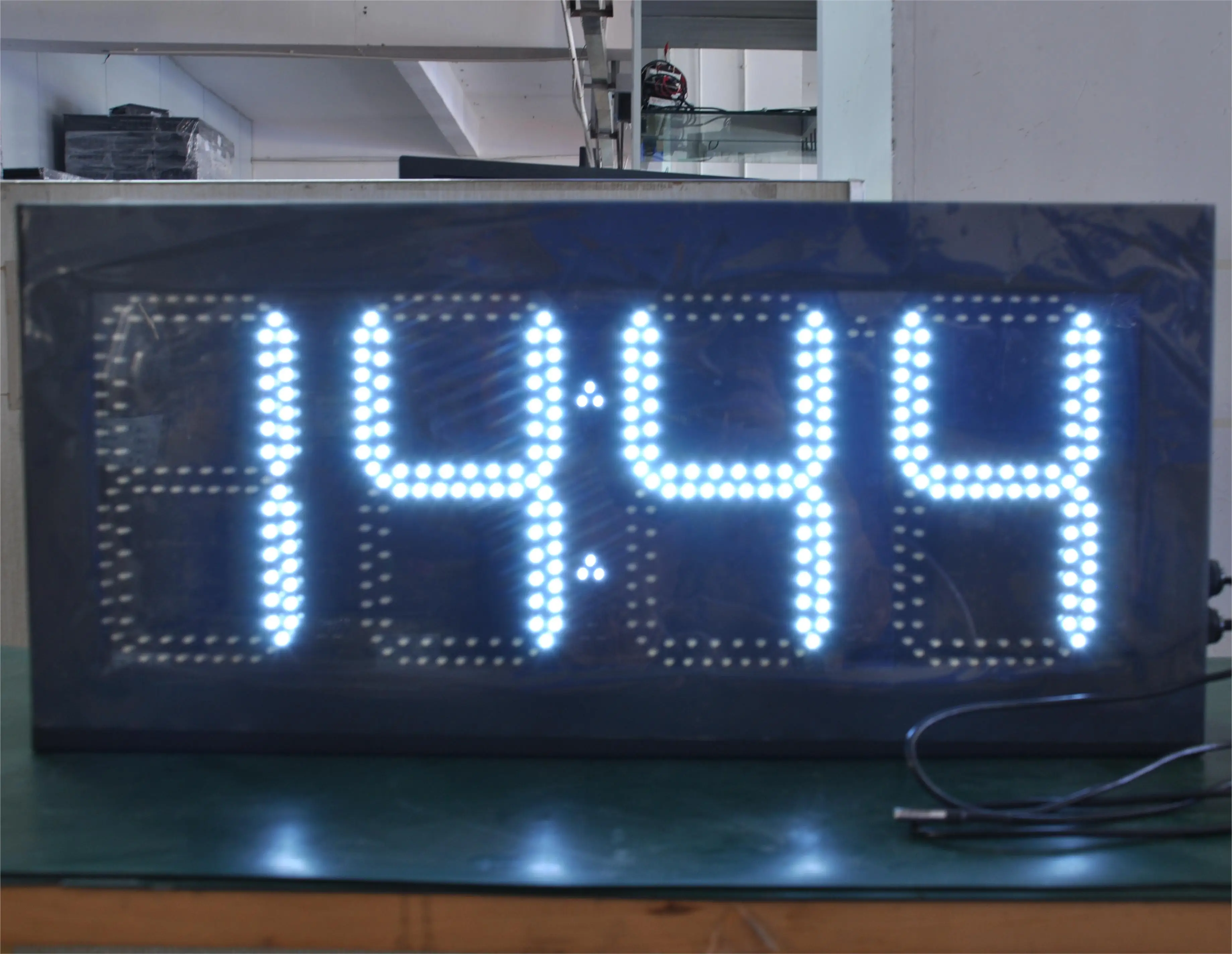 Outdoor 12 Inches Led Time And Temperature Signs/display/panel/board ...