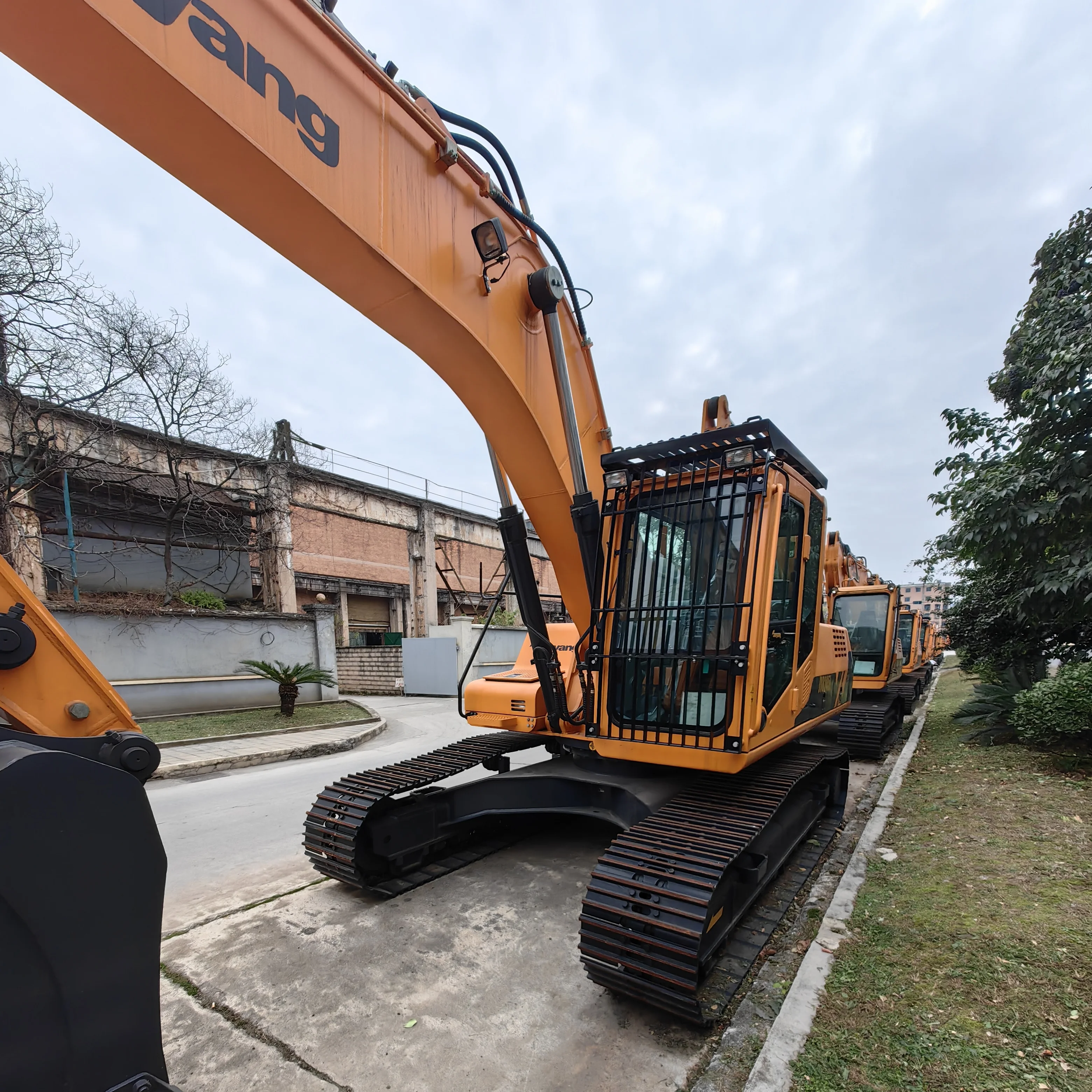 Big Construction Working Use Medium Digger Professional Tracked ...
