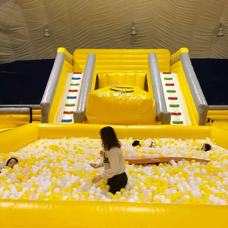 Portable Inflatable Water Slides Bouncy Castles For Easy Setup ...