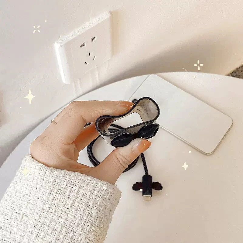 Cute Love Heart Cable Protector - Kawaii USB Charging Head