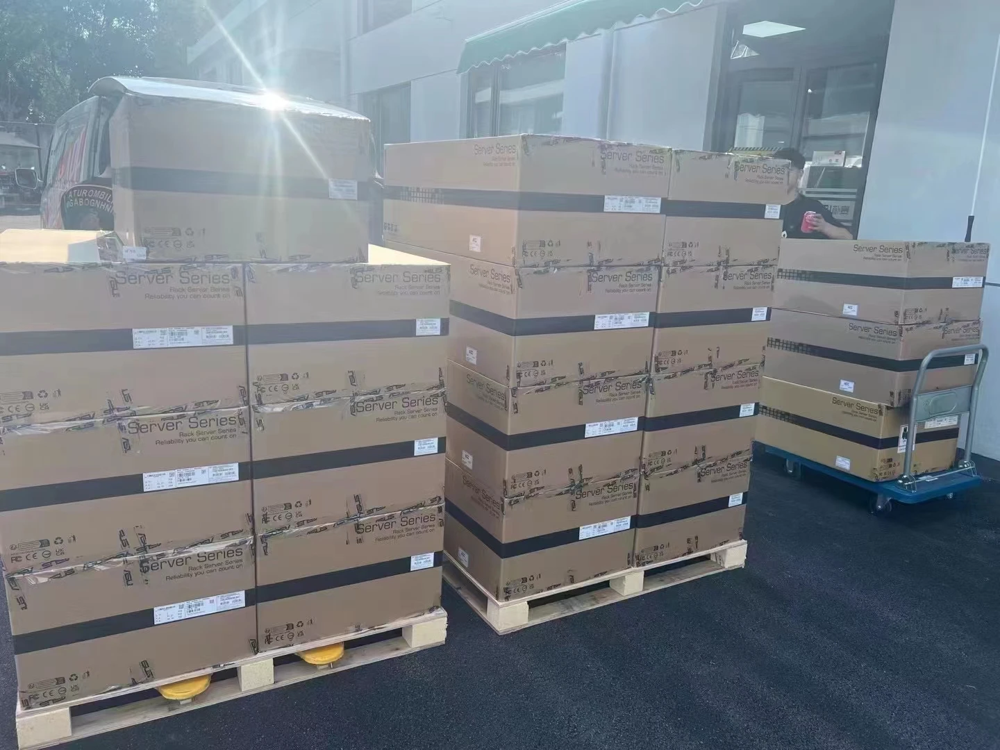 Supermicro Server H100 Gpu Nvlink Server Sys-821ge-tnhr Supermicro H100 ...