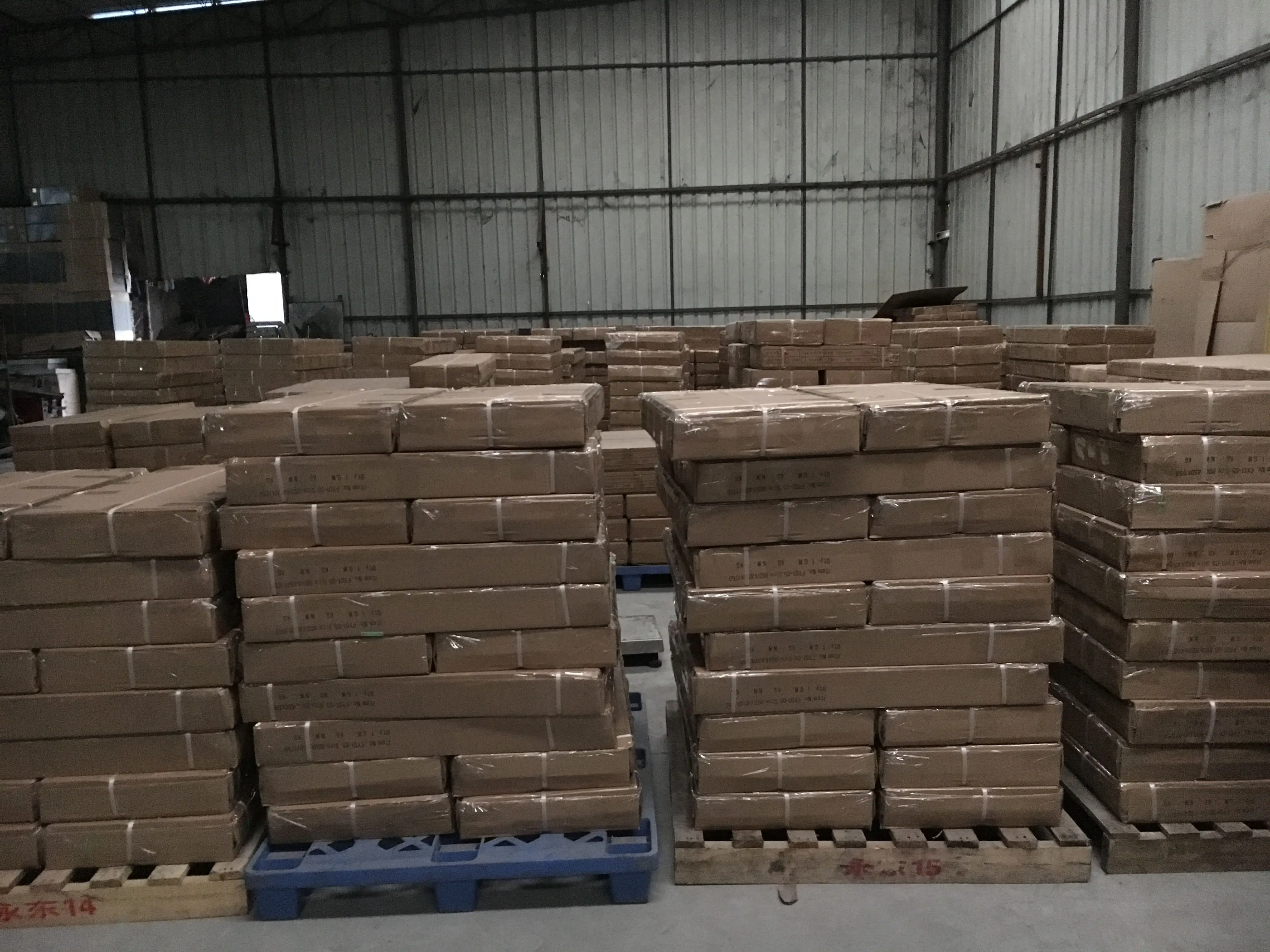 Miniso Store Shelving Displays Racks Convenience Store Shelf Gondola ...