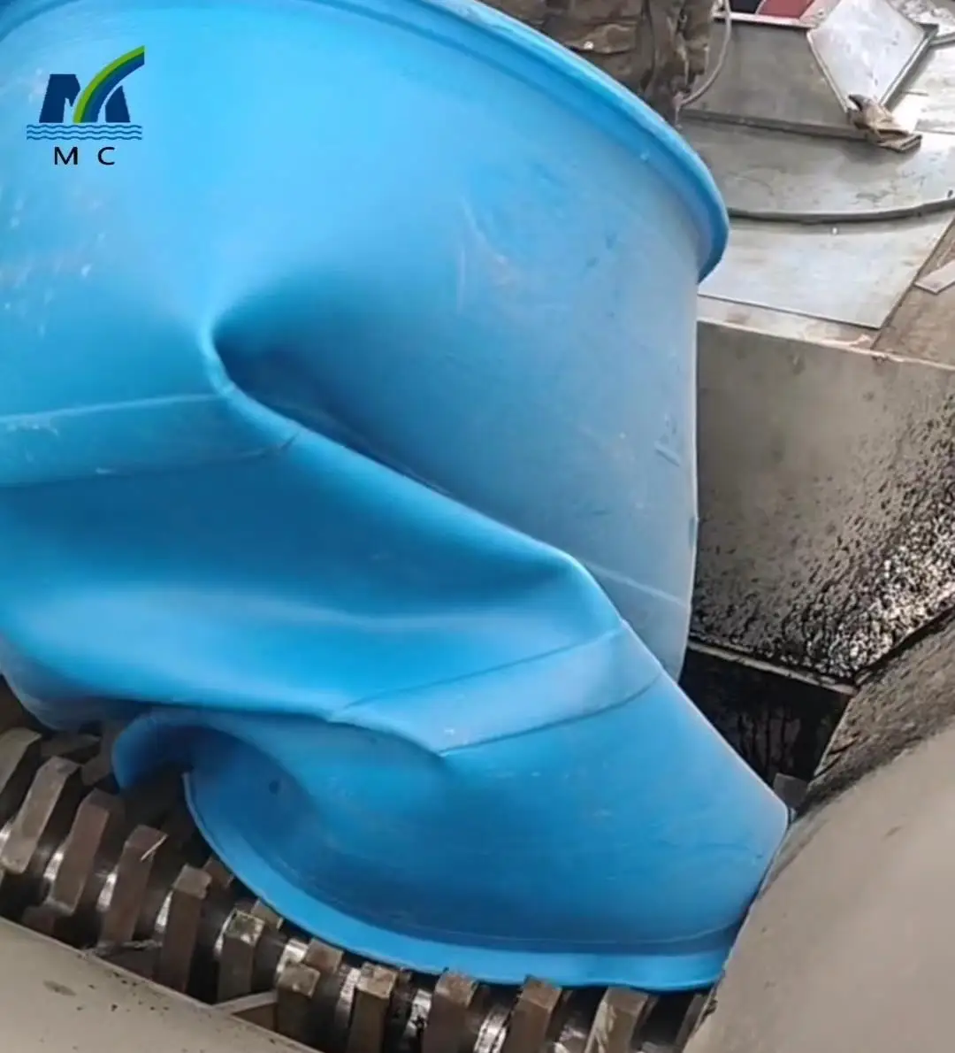 Double Hob Clothes Shredding Recycling Waste Textile