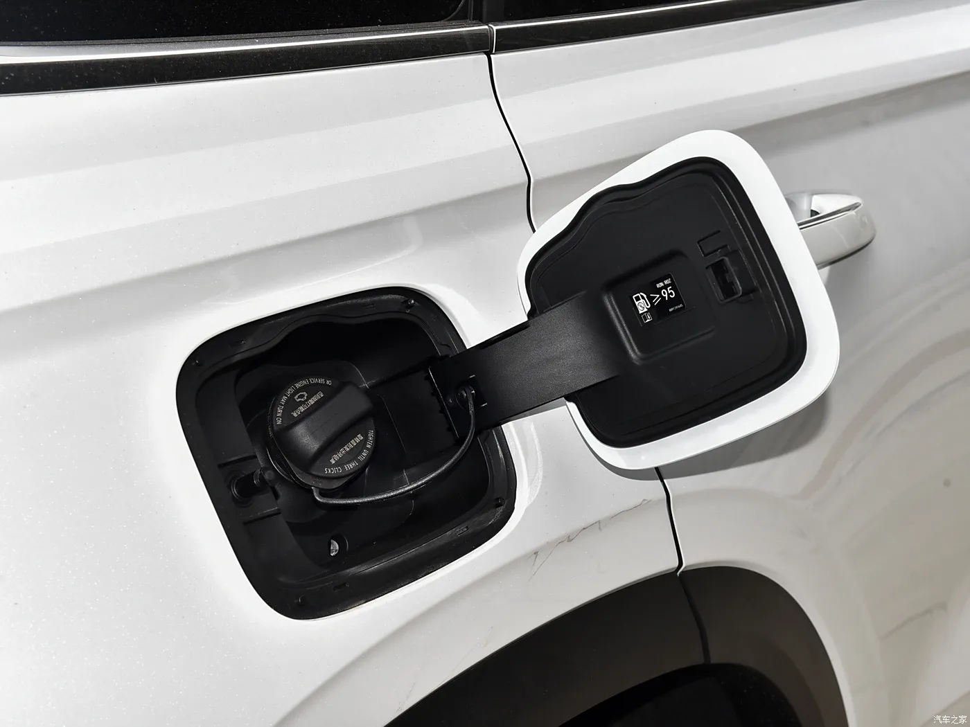 GEELY Xingyue L 2025 - Compact SUV with 2.0T 238 HP Engine