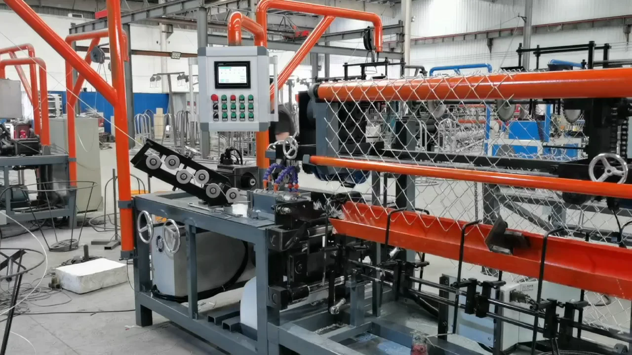 Hot Sale 3m Chain Link Fence Machine Cyclonic Mesh Single Wire ...