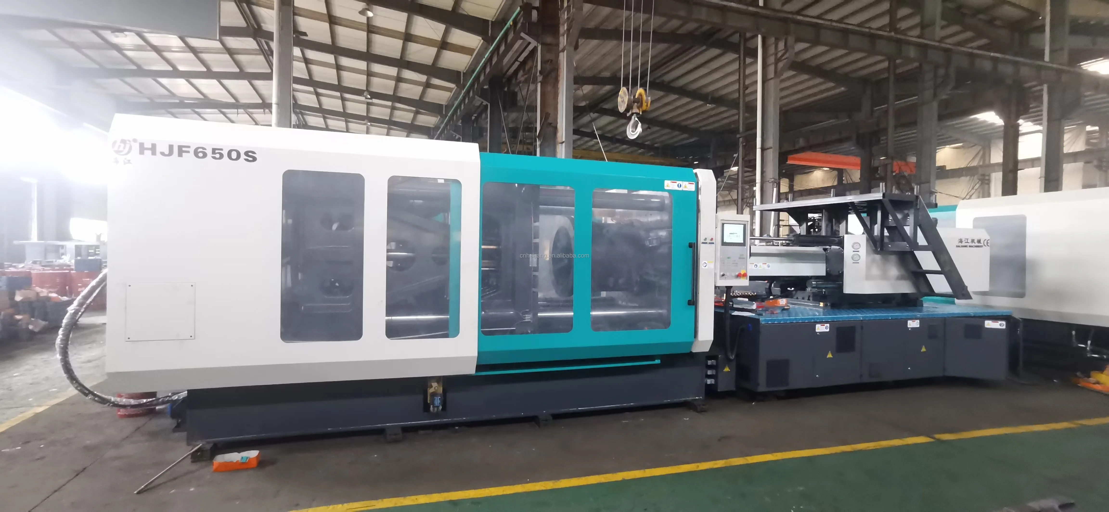 Lower Price HJF-750T Plastic Crate Injection Moulding Making Machine ...