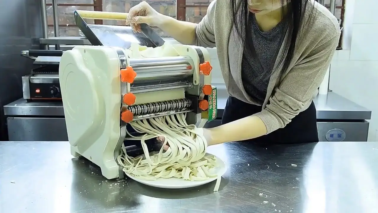 Small Noodle Dough Sheeter Machine - Efficient Pasta Maker
