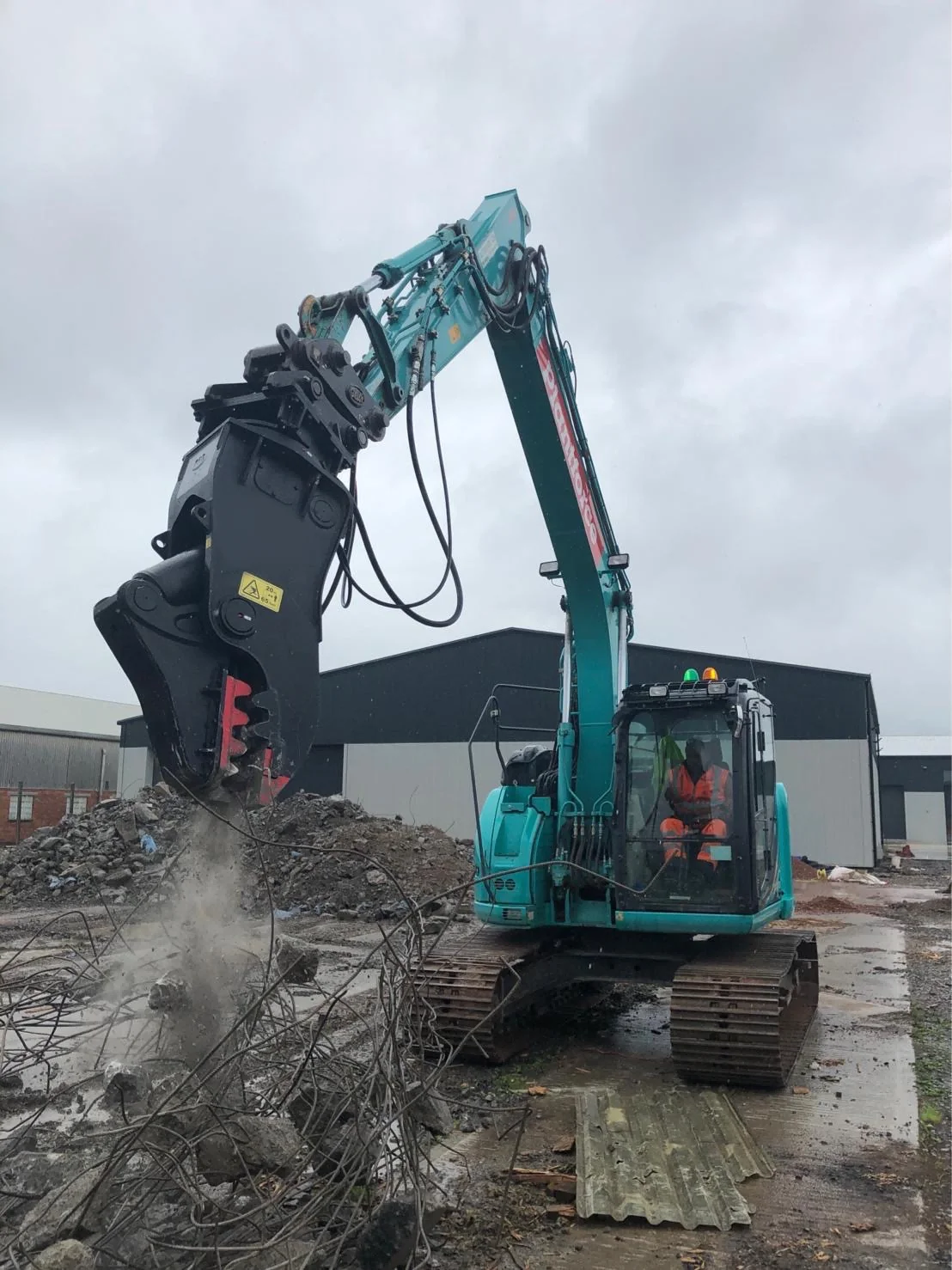 Rotary Scrap Metal Cutting Demolition Shear for Excavator