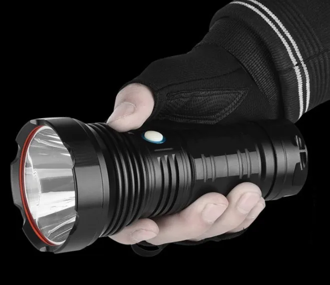 Hand LED Flash Torch Light Outdoor 2000 Lumen SST20