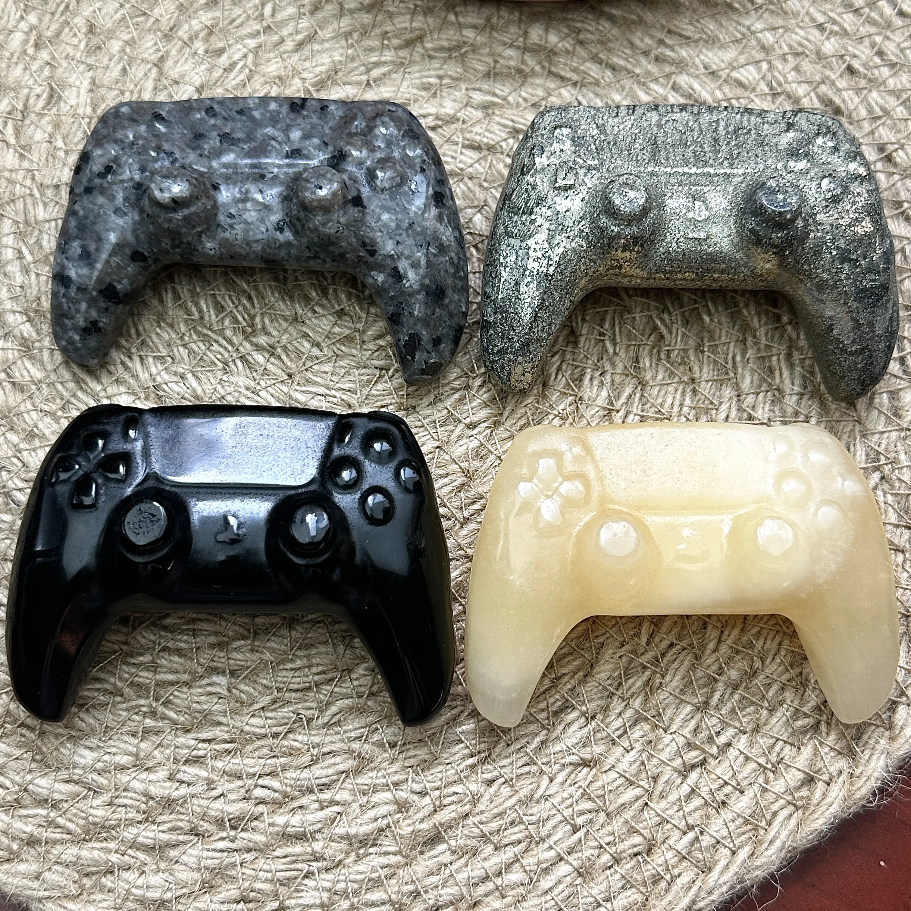 Wholesale Natural Stones Hand Carved Gamepad Healing Crystal Carving ...