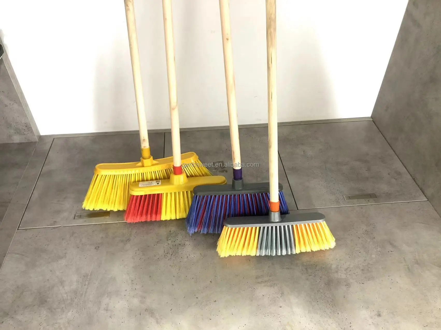 Wholesale Natural Color Broom Stick Mop Handle Wooden Broomstick For ...