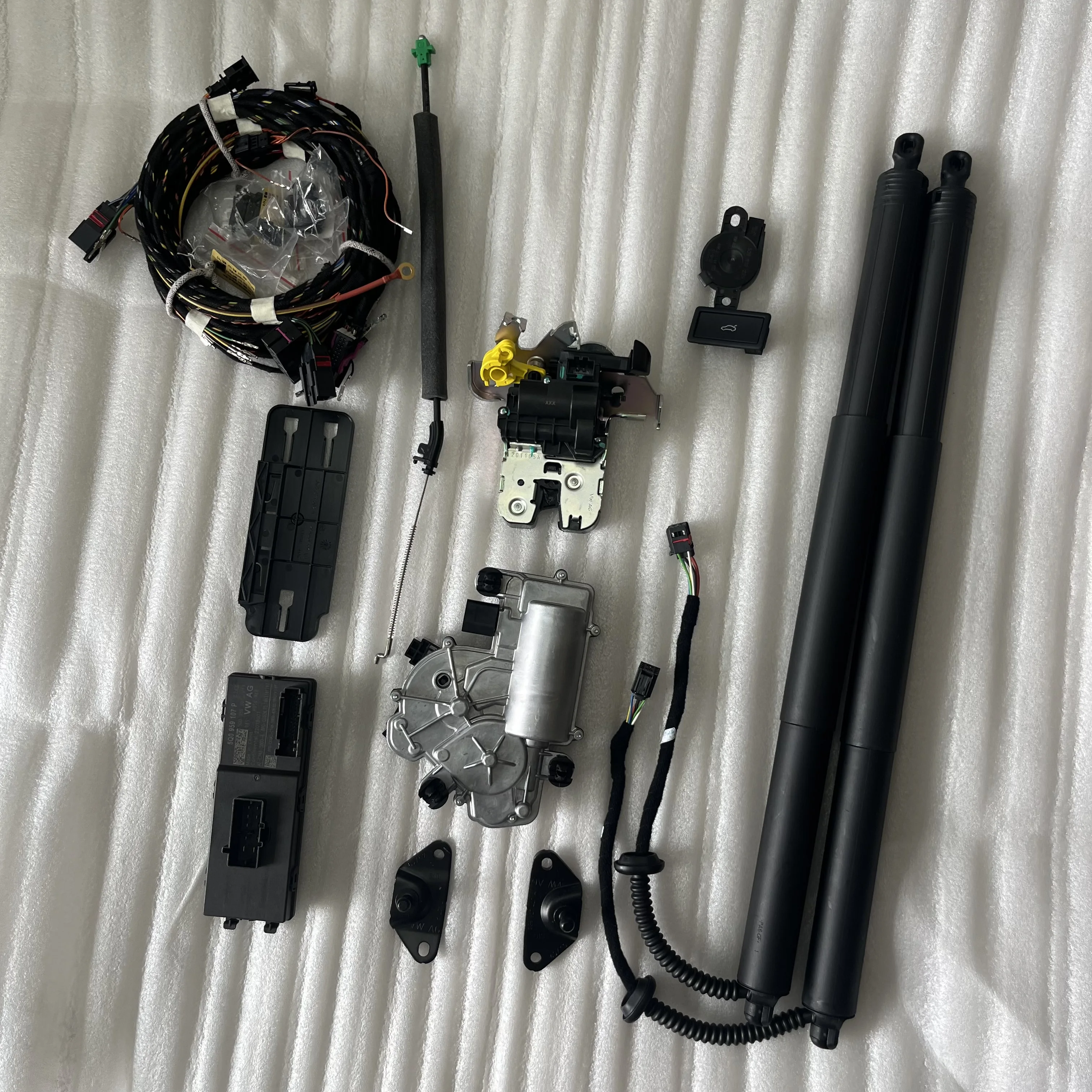Installer Un Hayon Electrique - Power Tailgate Kit for MQB