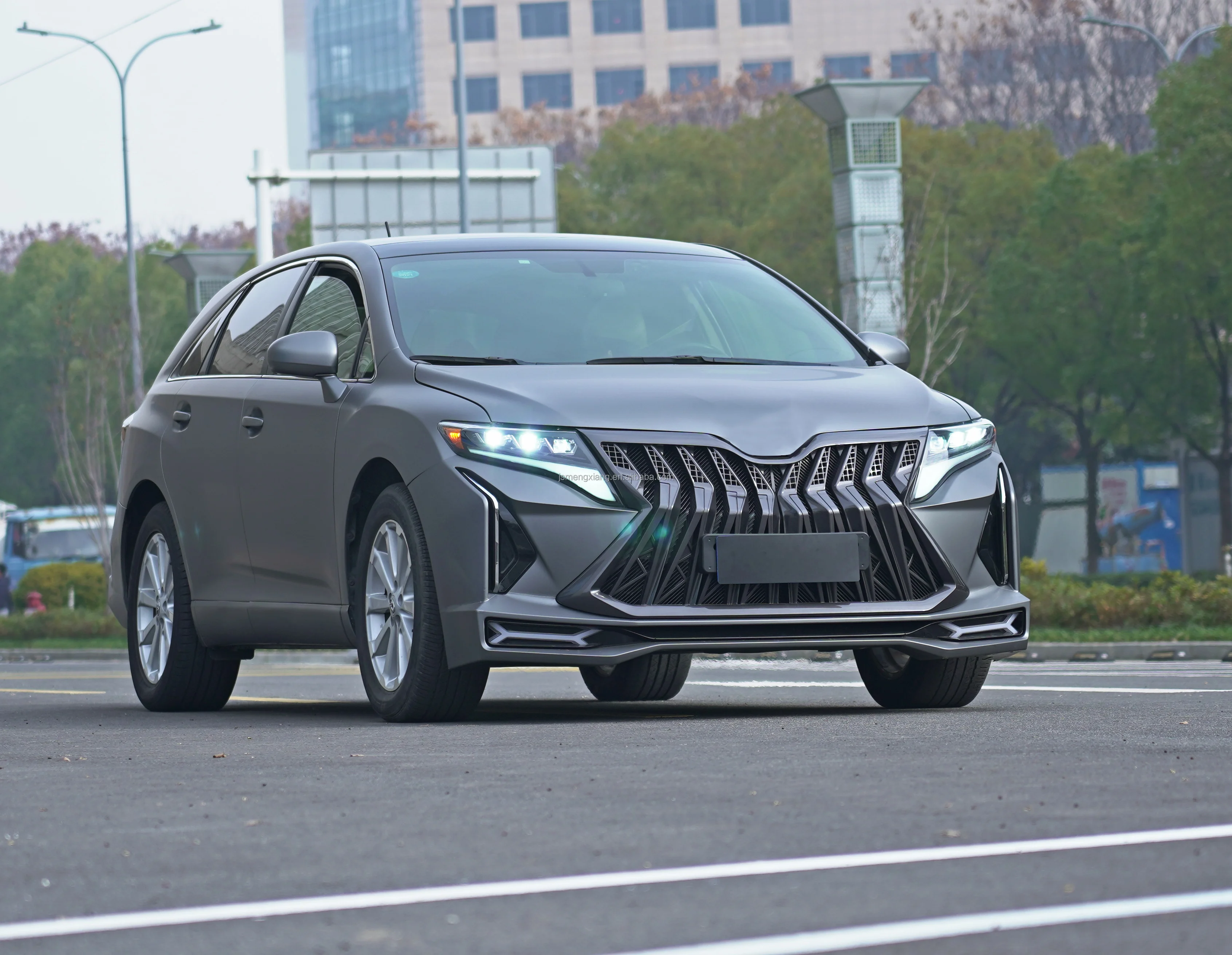 MX Facelift Upgrade Body Kit - LX Style Bumper for Toyota Venza 2009-2015