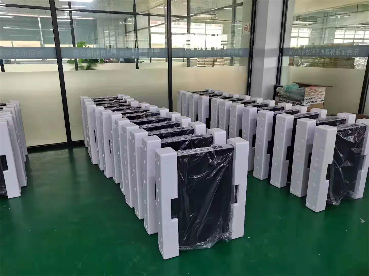 Genuine Screen Lifter - Ideal for Video Conference Systems