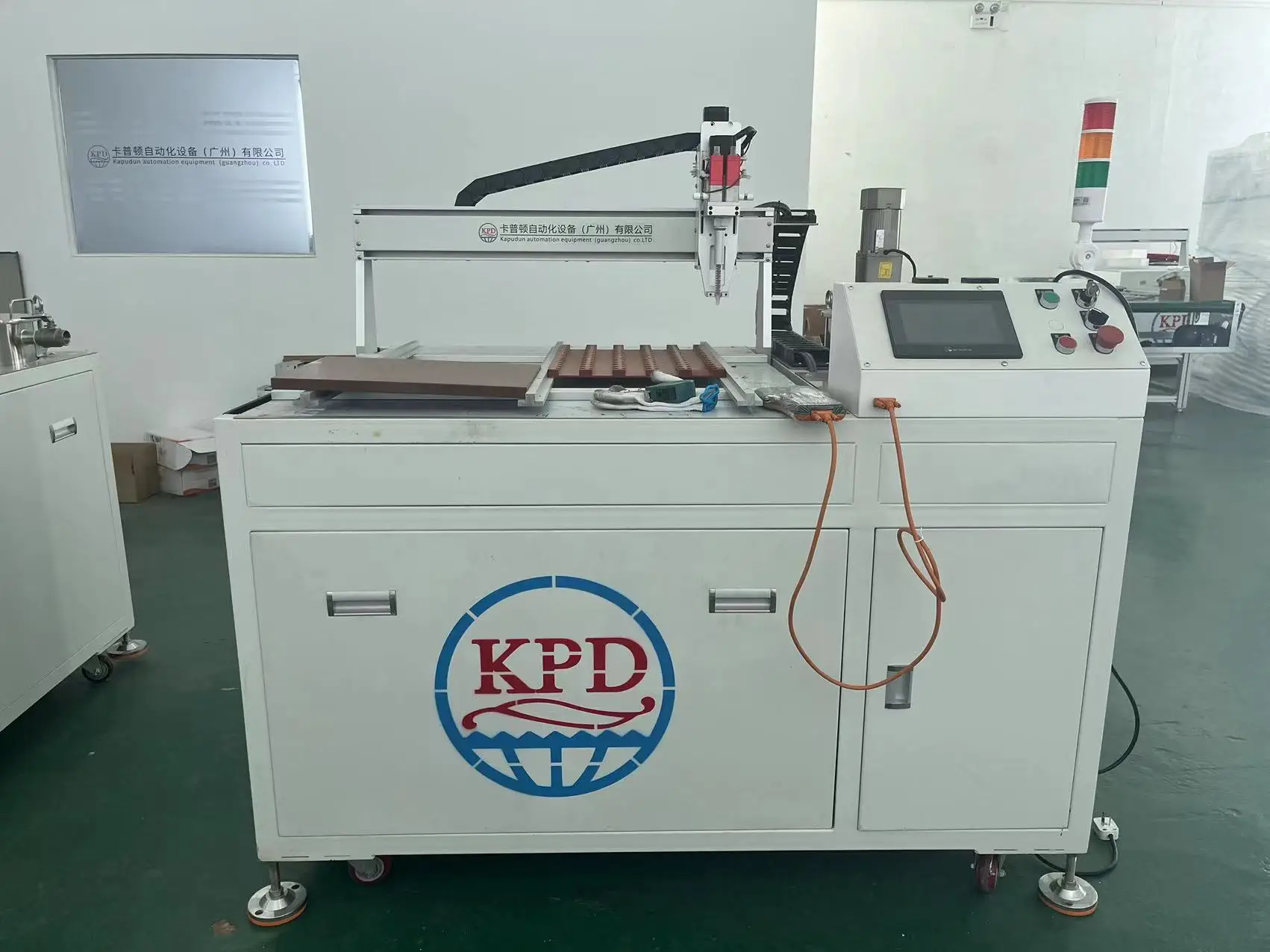 Epoxy Doming Machine 3d Dome Label Dispensing Machine Automatic Epoxy ...