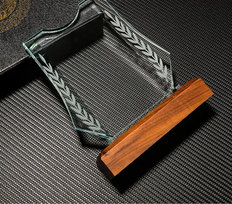 Creative Octagonal Crystal Trophy Customized Authorized Honorable ...