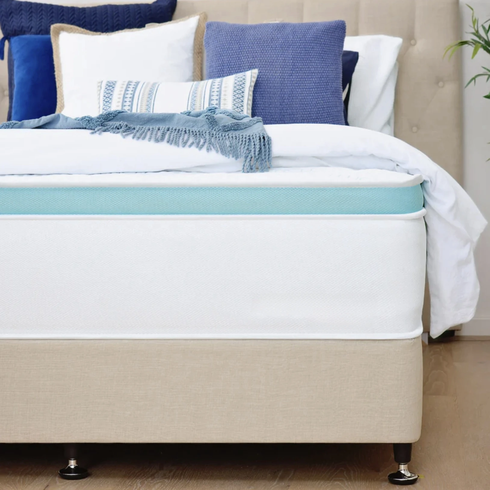 Luxurious Sleeping Compress Rolled up Hybrid Single Spring Mattress in ...