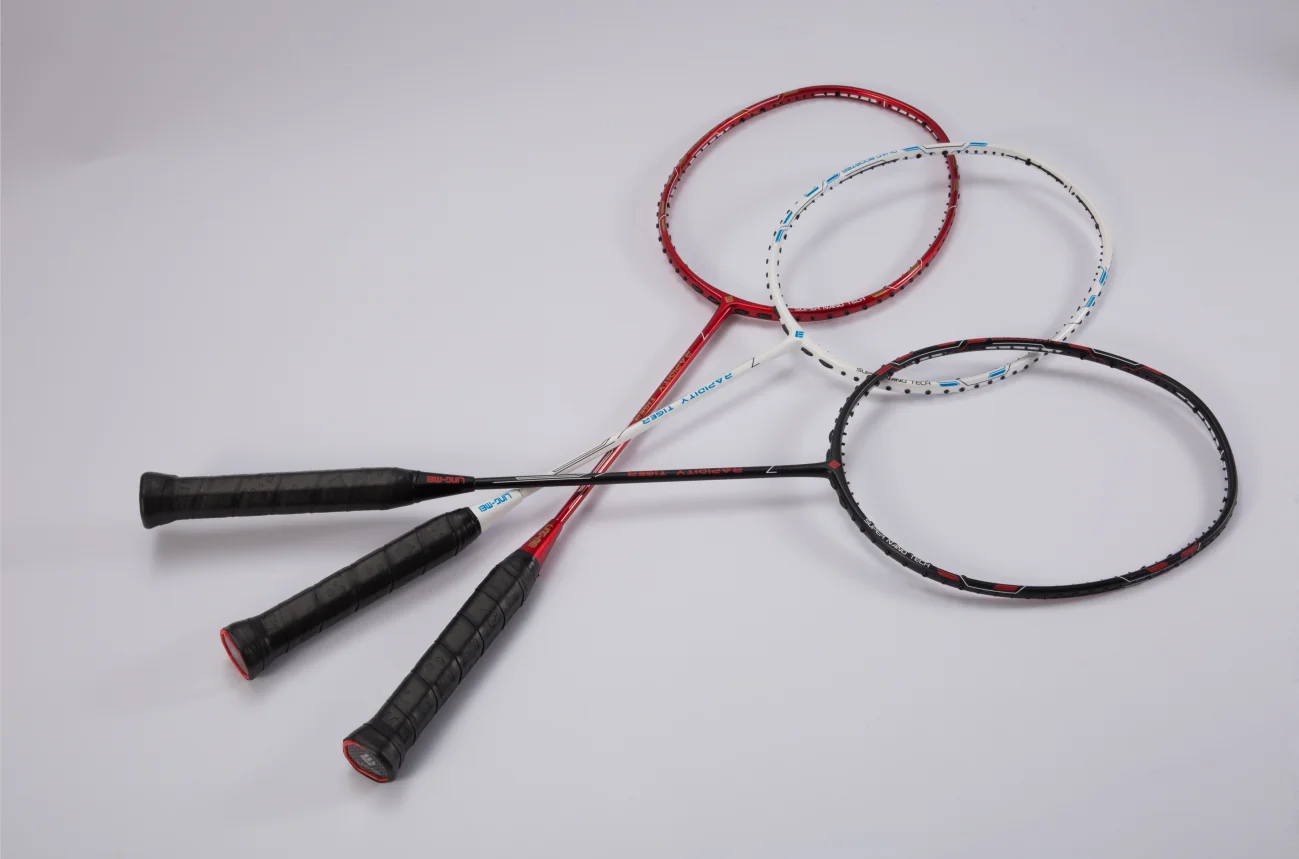 Lingmei R680 Badminton Racquet - Carbon Fiber & Low Price